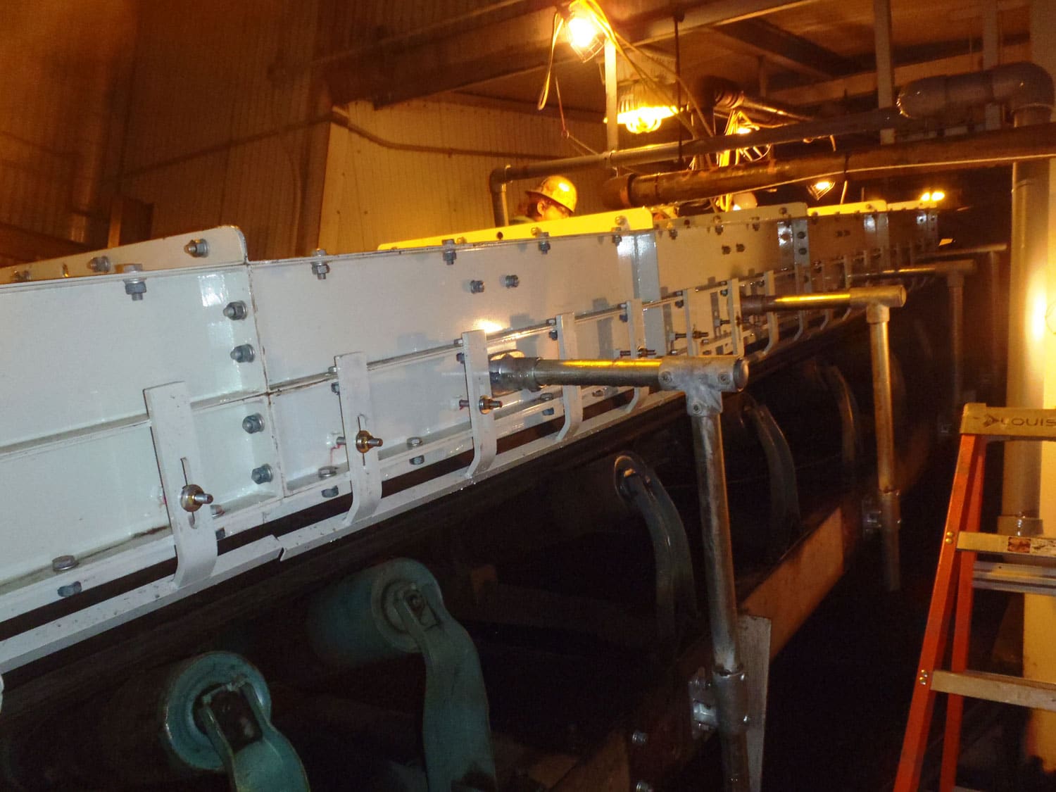 Enclosed Transfer Point On Belted Conveyor - Divine Industrial Sales