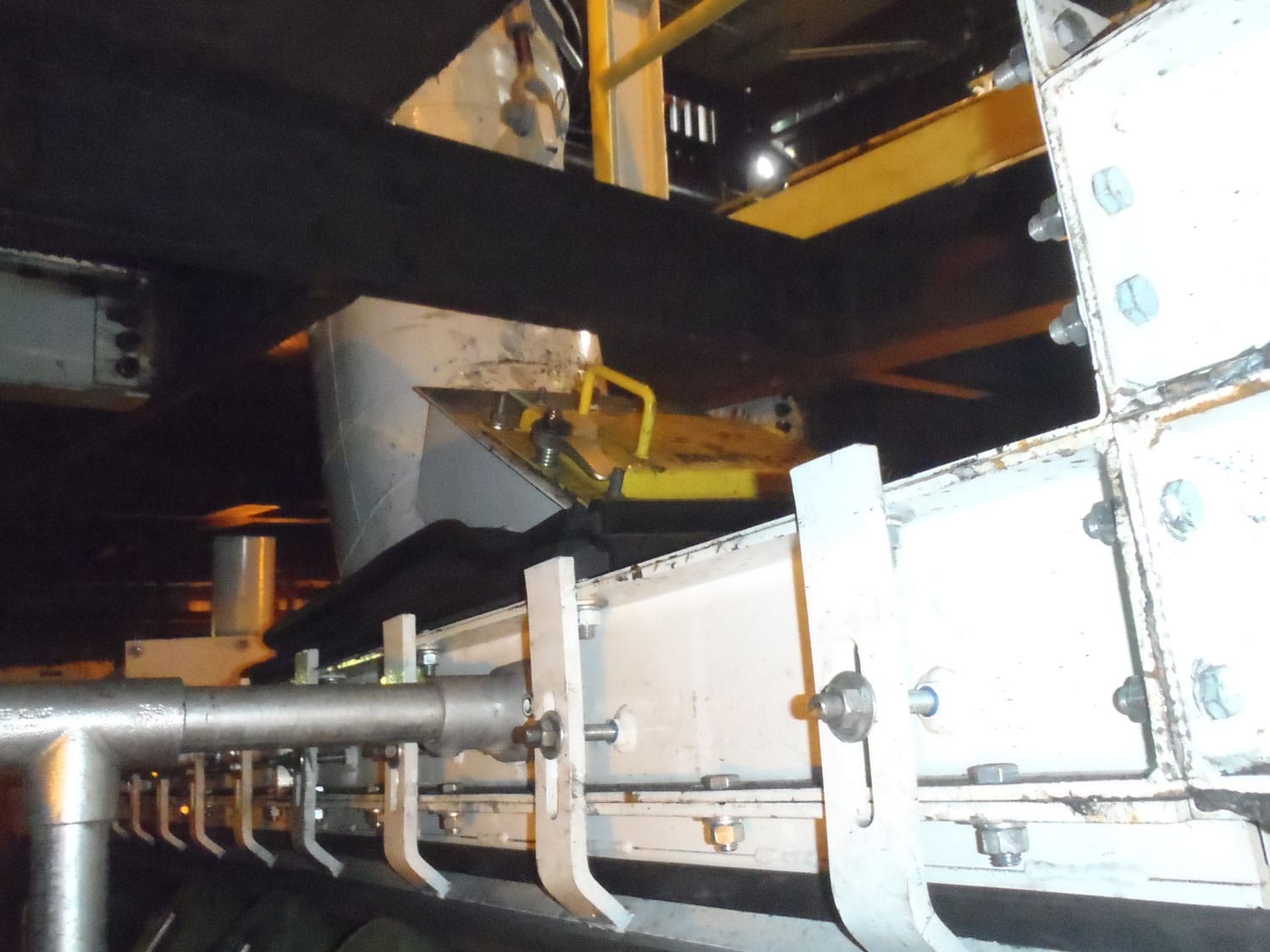 Enclosed Transfer Point On Belted Conveyor - Divine Industrial Sales